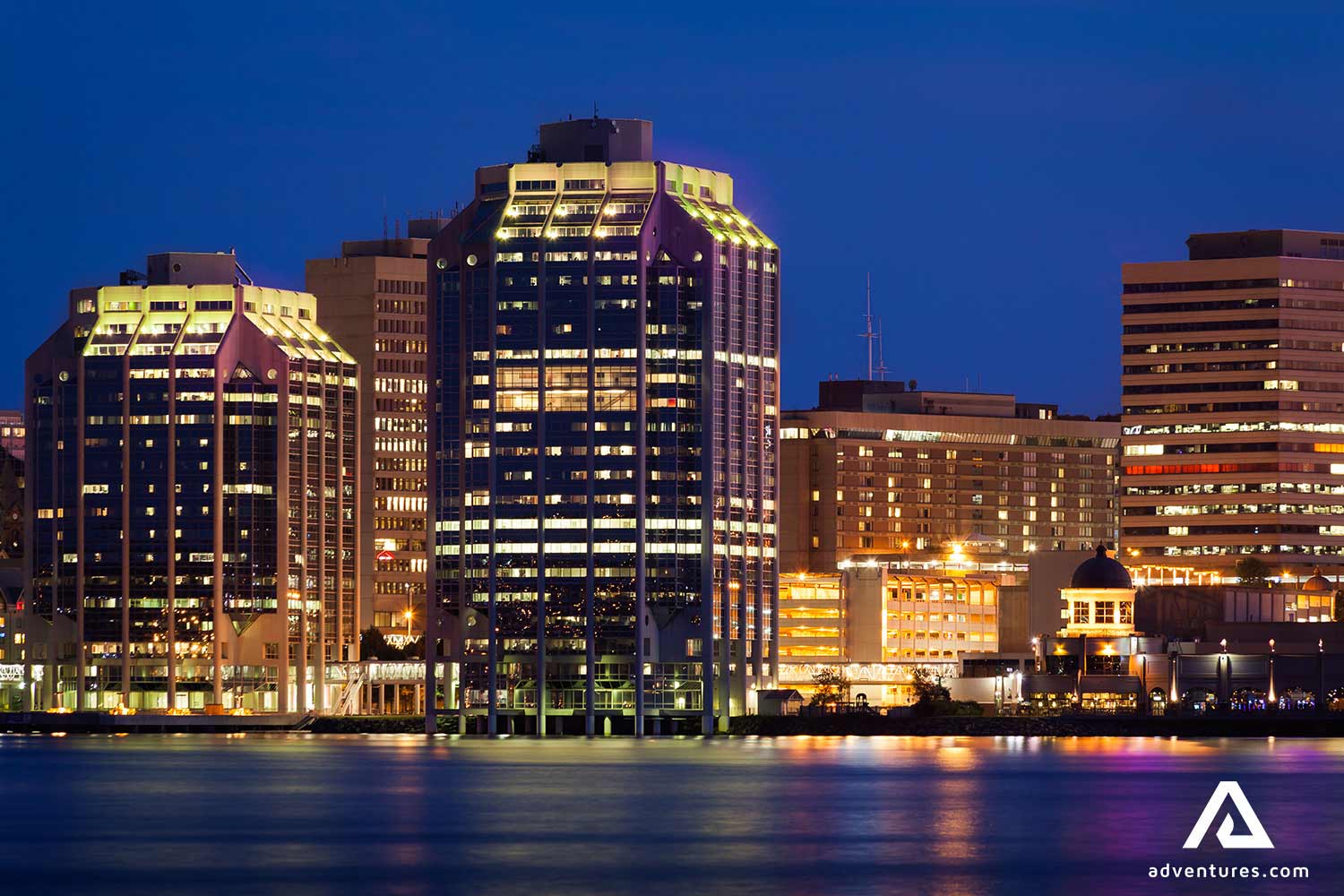 Halifax Night Tour & Peggy's Cove Sunset | Adventures.com