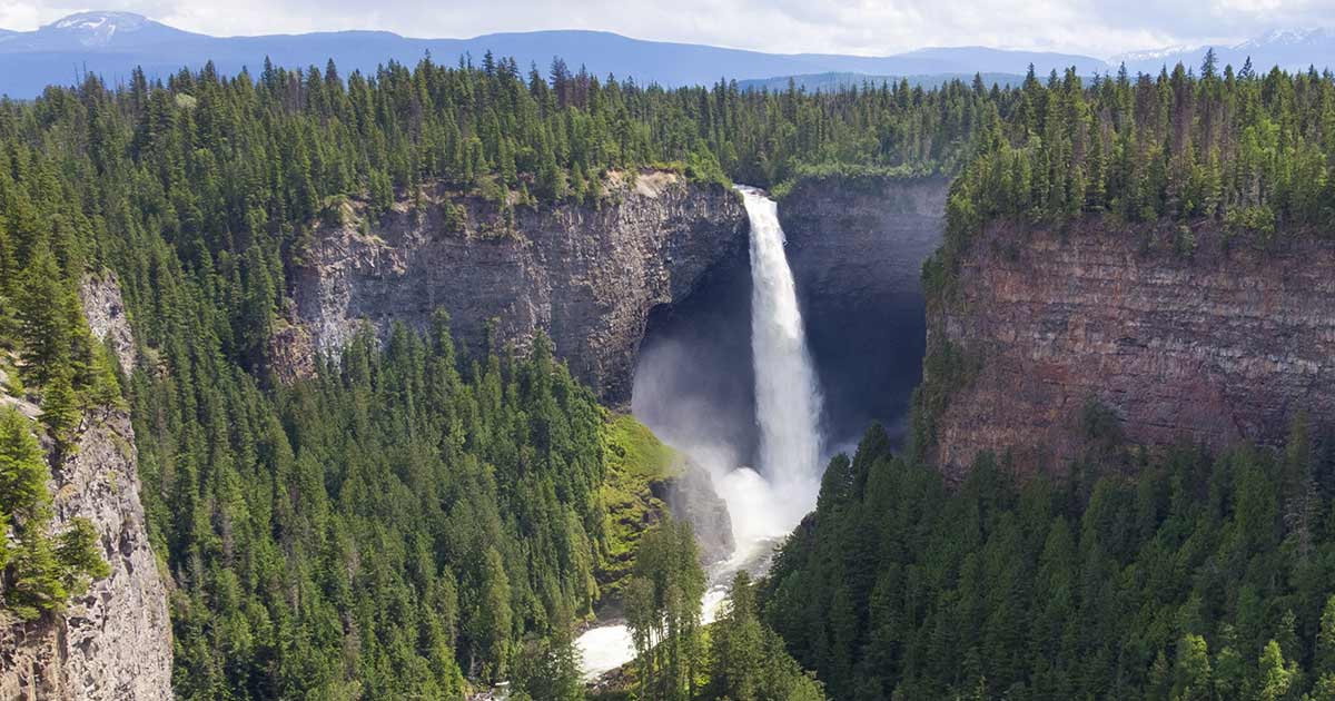 Helmcken Falls in British Columbia, Canada | Adventures.com