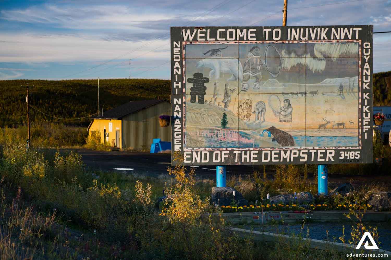 Summer van tours up the Dempster Highway to the Arctic Ocean ...