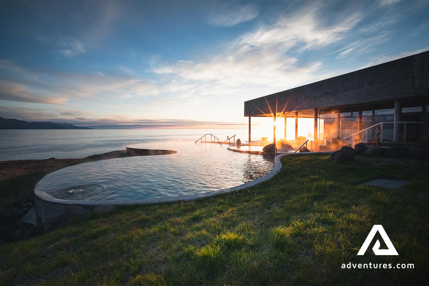 Northern Lights & GeoSea Geothermal Baths | Adventures.com