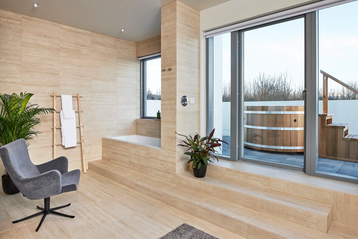 Private 8-Day Adventure Around Iceland