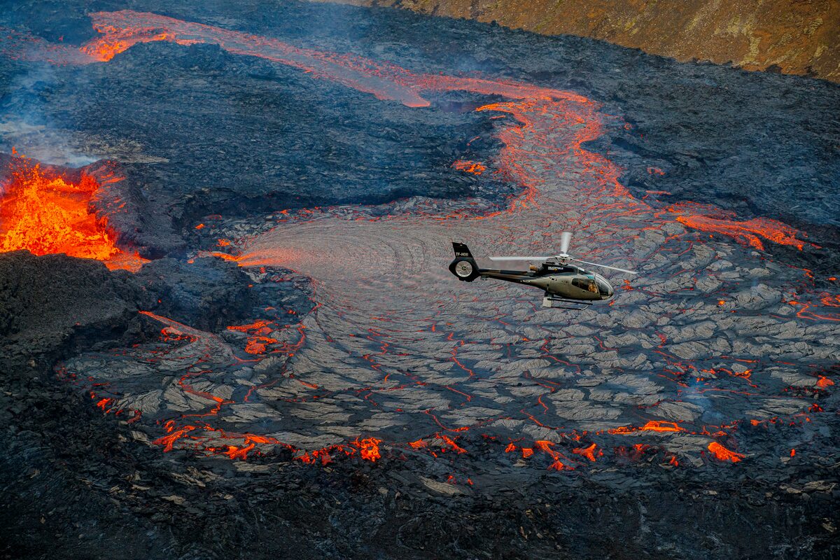 35-Minute Volcano Helicopter Journey Over Reykjanes