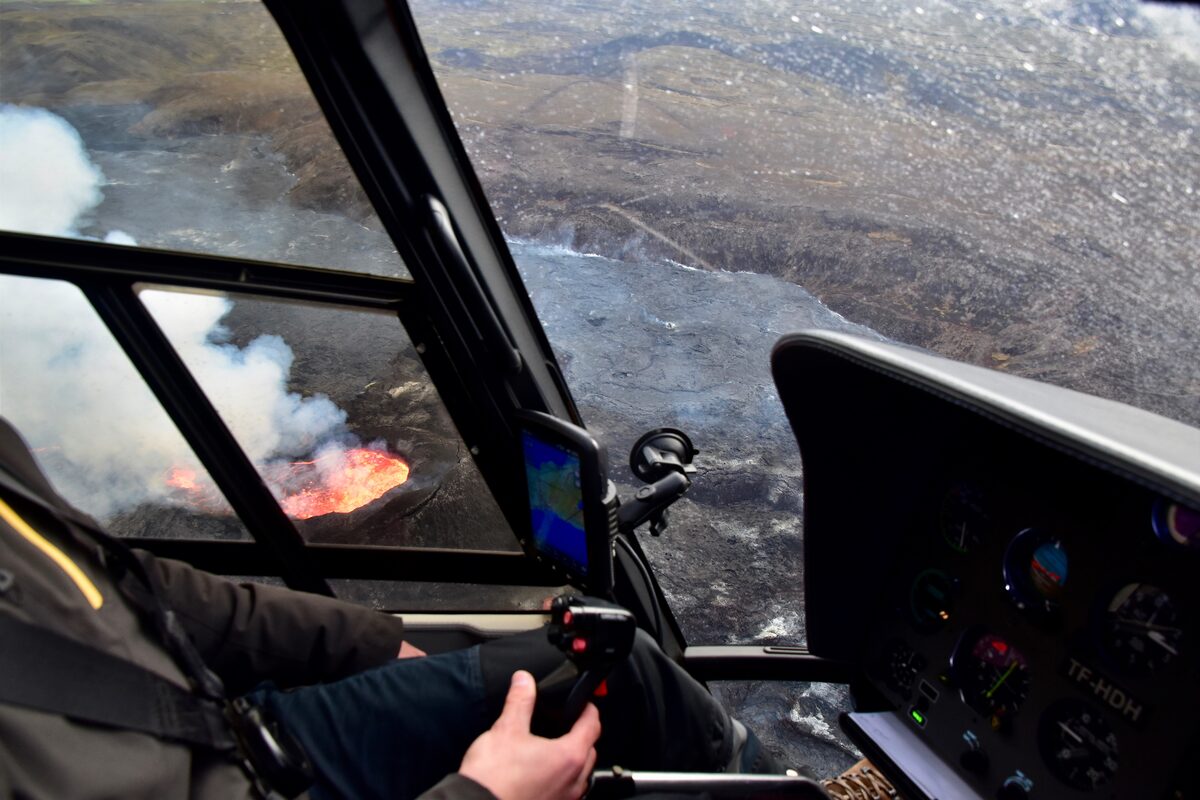 35-Minute Volcano Helicopter Journey Over Reykjanes