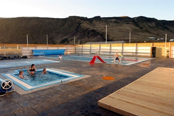 Top 10 Swimming Pools on the South Coast of Iceland